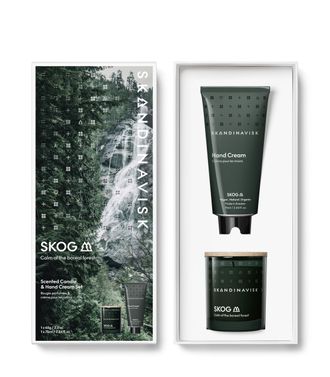 Skandinavisk SKOG Wald Geschenkset mit einer Mini-Duftkerze & Handcreme, Duftnoten: Schwarzer Tee und Minzebl&auml;tter, getrocknete &Auml;pfel und ein Hauch von gebackenem 