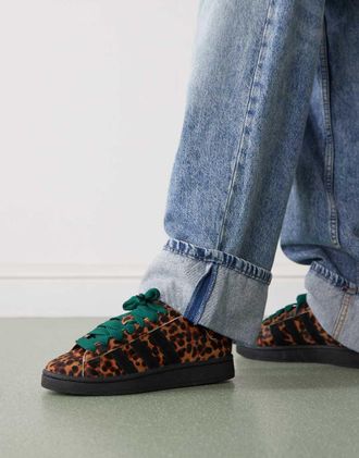 adidas Originals Campus 00s - Schwarze Sneaker mit Leopardenmuster