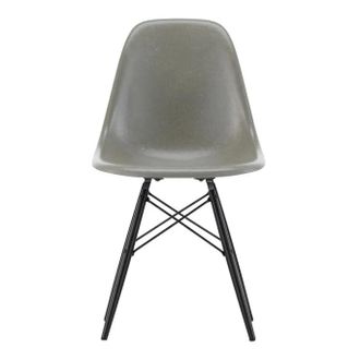 Vitra Chaise DSW Fiberglass - pi&egrave;tement en &eacute;rable - Charles & Ray Eames Vitra