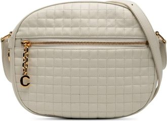 Celine sac à bandoulière en cuir de veau matelassé à breloque C (2019) - Blanc