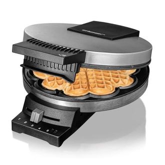 Cloer 189 Waffeleisen für eine Herzwaffel, Doppelbeschichtung, 930 W, Waffelgröße 16 cm, schwere Backplatten, optische und akustische Fertigmeldung, Edelsta