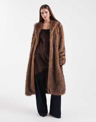 Only Maxi-Mantel in Braun aus Kunstpelz-Brown