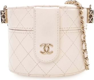 Chanel White Mini Quilted Lambskin CC Allure Vanity Case