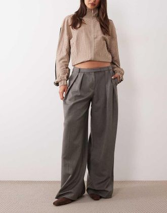 Asos pantalon de costume oversize &agrave; plis gris
