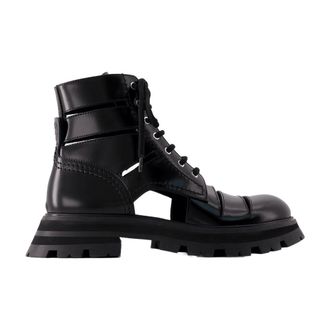 Alexander McQueen Womens Wander Ankle Boots Leather Black Shoes Ankle-boots