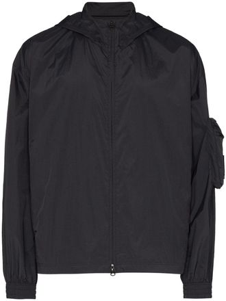 Yohji Yamamoto Packbare Shell-Sportjacke - Schwarz
