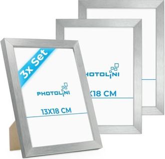 Photolini Cadre 13 x 18 bois MDF argent&eacute;, lot de 3 cadres photo pour posters et affiches, verre acrylique incassable, d&eacute;coration murale &agrave; suspendre & &agrave; poser, a