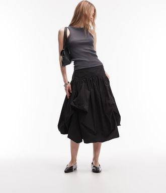 AllSaints Juniper - Asymmetrischer, volumin&ouml;ser Midirock in Schwarz mit tiefer Taille
