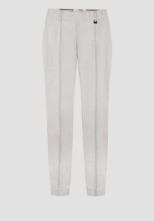 bianca Schlupfhose DENVER in angesagtem Minimaldesign und cleaner Optik