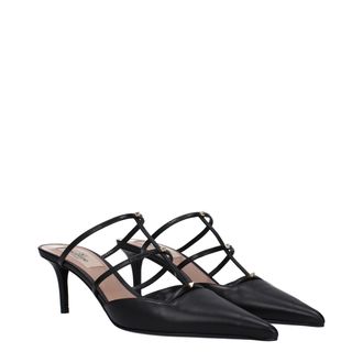 Valentino Garavani Womens Black Leather Flat Sandals