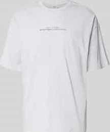 Halo T-Shirt mit Label-Print und Rundhalsausschnitt