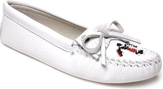 Minnetonka Womens Thunderbird Animikii Softsole, White, Size 6.5