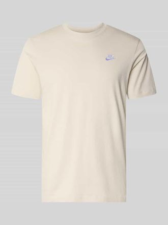 Nike T-Shirt mit Label-Stitching