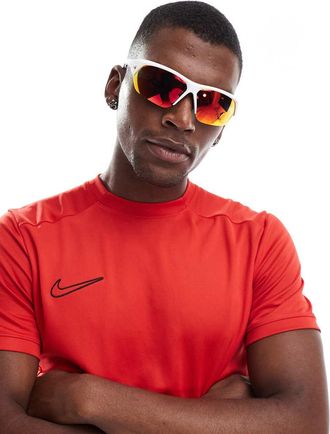 Nike Skylon Ace - Sonnenbrille in Wei&szlig;