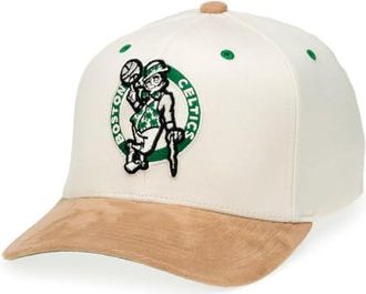 Mitchell & Ness NBA Cardinal Classic Snapback Casquette Boston Celtics Crème