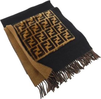 Fendi &Eacute;charpe en cachemire m&eacute;lang&eacute; avec application en shearling et imprim&eacute; FF - Pr&eacute;-loved - Femme - Pre-owned - Brun - Taille: ONE Size