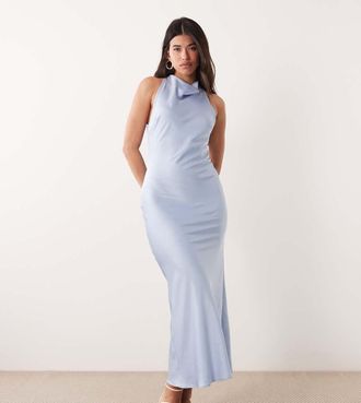 KAIIA Exclusive - Satin-Maxikleid in Babyblau mit hochgeschlossenem Wasserfallausschnitt und Spitze am R&uuml;cken