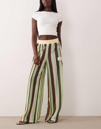 adidas Originals Firebird - Pantalon de surv&ecirc;tement au crochet &agrave; rayures - Marron et vert-multicolore