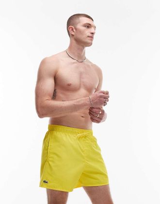 Lacoste Badeshorts in Gelb