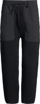 Moncler HOSEN & R&Ouml;CKE - Hosen auf YOOX.COM