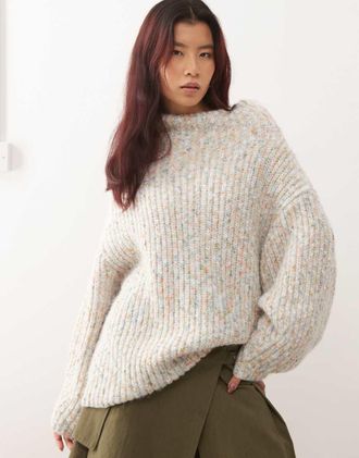 Monki Pull col roul&eacute; en maille &eacute;paisse - P&ecirc;che mouchet&eacute;-Multicolore
