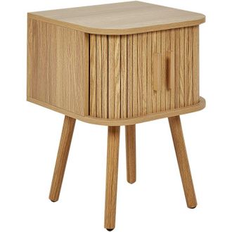 Beliani Table de Nuit Chevet de Lit Porte Coulissante MDF Pieds en bois Massif Bois Clair Selah