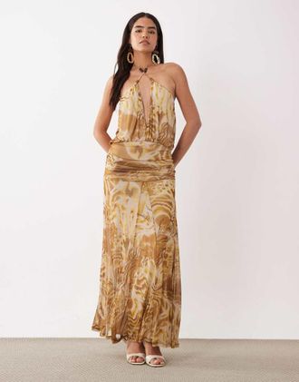 Asos Robe longue en tulle imprim&eacute; avec dos nu crois&eacute; orn&eacute; de perles et z&eacute;brures-Multi