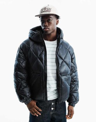 Bershka veste technique &agrave; capuche matelass&eacute;e en losanges noire