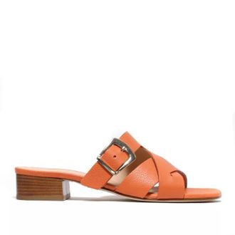 LA SELLERIE Sandalen - Orange Leather Slipper With Cross And Golden Buckl - Gr. 39 (EU) - in Gold - f&uuml;r Damen