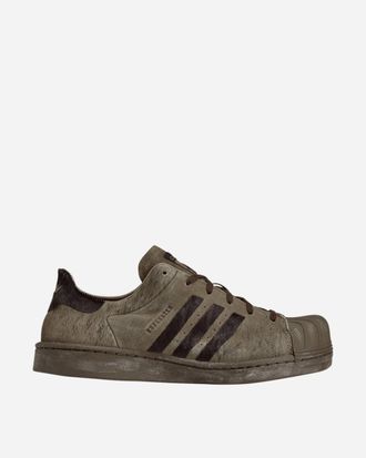 adidas Women s Avavav Superstar Sneakers Dark Brown