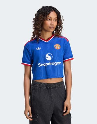 adidas Manchester United 26/27 Ausw&auml;rtstrikot cropped in K&ouml;nigsblau