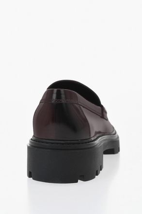 Tod's Leather Kiltie Loafers With Gold Metal Detail Tods