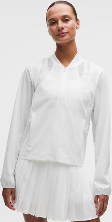 lululemon Tennisjacke mit -Ventilation f&uuml;r Frauen - Gr&ouml;&szlig;e 2XS in White