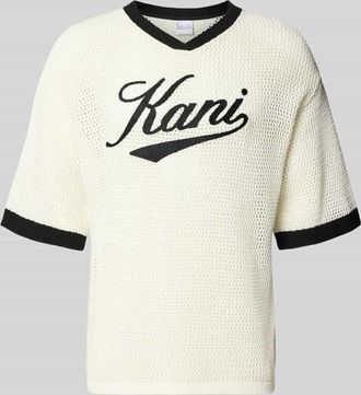 Karl Kani T-Shirt in H&auml;kel-Optik mit V-Ausschnitt