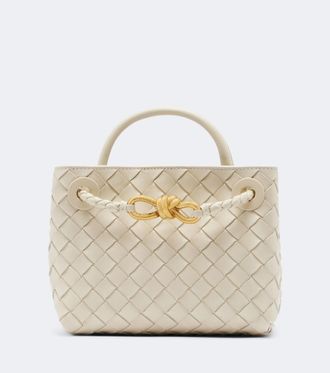 Bottega Veneta Henkeltasche Andiamo Mini aus Leder