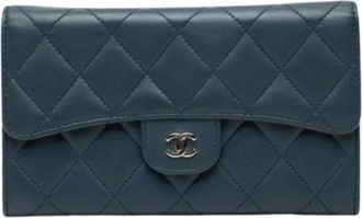 Chanel Portefeuille matelass&eacute; en cuir dagneau Pre-owned - Femme - Pre-owned - Bleu - Taille: ONE Size
