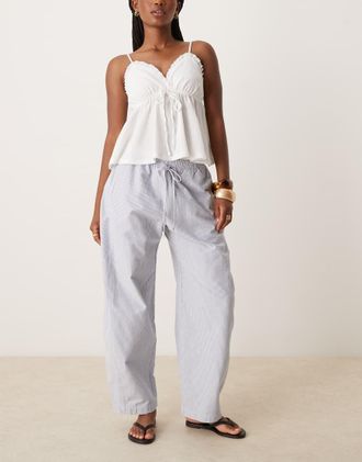 Abercrombie & Fitch Barrel Leg Schlupfhose in Blau gestreift mit Bindeband am Bund