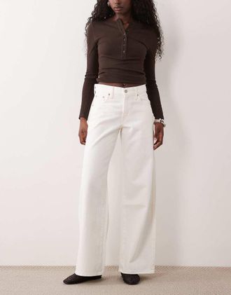 Levi's mittelhohe Wide-Leg-Jeans aus Denim in Wei&szlig;