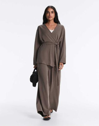 Oysho Oysho - Veste longue et asym&eacute;trique en modal &agrave; rayures - Marron-Gris