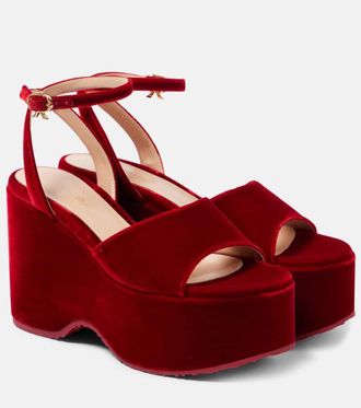 Gianvito Rossi Sandales compensées en velours
