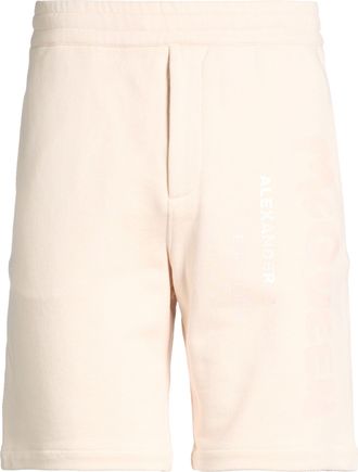 Alexander McQueen HOSEN & R&Ouml;CKE - Shorts & Bermudashorts auf YOOX.COM