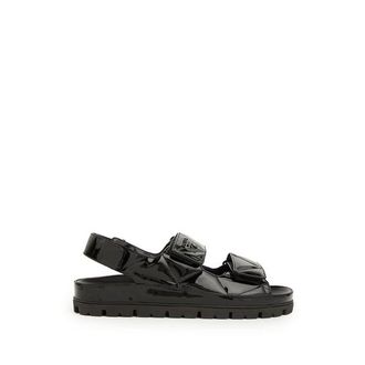 Prada Sandales en cuir verni