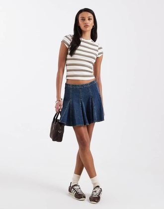 Levi's Mini-jupe pliss&eacute;e en jean &agrave; godets - D&eacute;lavage fonc&eacute;-Bleu