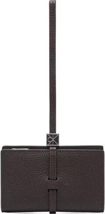 Calvin Klein Geldb&ouml;rse Emblem Hw Pebble Wallet On Strap LV04F1130G Braun