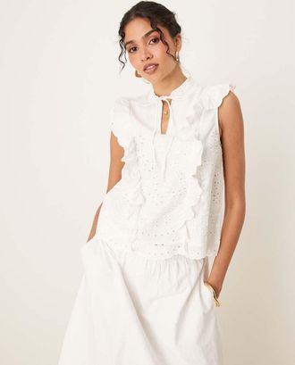 Vero Moda Oberteil in Weiß mit Lochstickerei, Rüschen und gebundenem Ausschnitt, Kombiteil