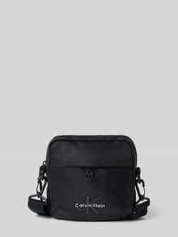 Calvin Klein Umh&auml;ngetasche mit Logo-Stitching Modell BOLD SQUARE CROSSBODY