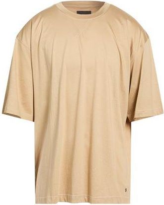 Out / Fit TOPS - T-shirts sur YOOX.COM