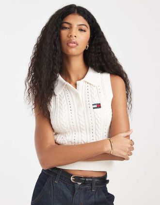 Tommy Jeans Polo sans manches en maille torsad&eacute;e - Cr&egrave;me-Blanc