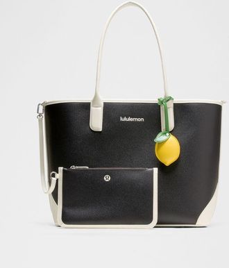 lululemon Klassische Tote Bag 14 l Strukturierte alternative - Gr&ouml;&szlig;e 4 l in Black/Coconut Ivory/Silver