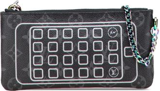 Louis Vuitton Portefeuille &agrave; cha&icirc;ne imprim&eacute; pr&eacute;-poss&eacute;d&eacute; - Femme - Pre-owned - Noir - Taille: ONE Size